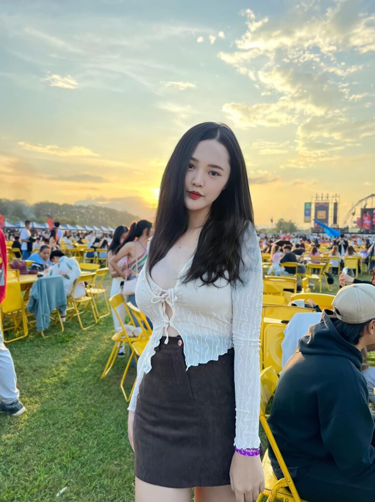 mueylix ดาวโอนลี่แฟน สุดเซ็กซี่ กับ คอนเทนต์ 20+ สุดทีเด็ด